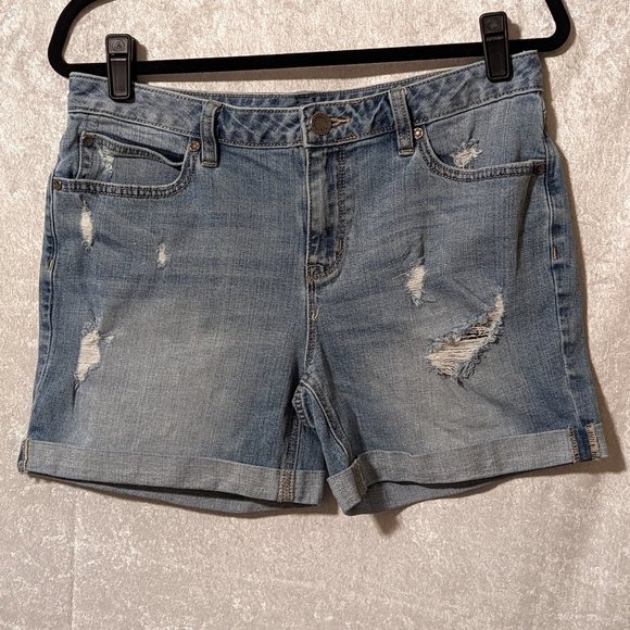 a.n.a | Shorts | Ana Light Wash Roll Cuff Distressed Shorts Size | Poshmark